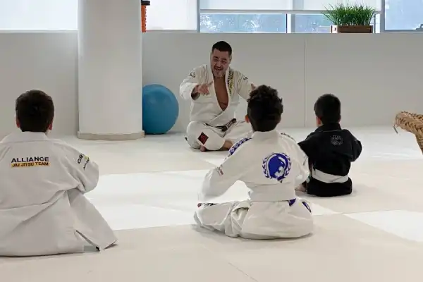 Ikehara - Jiu Jitsu self defense Academy Dubai - Martial Arts Global